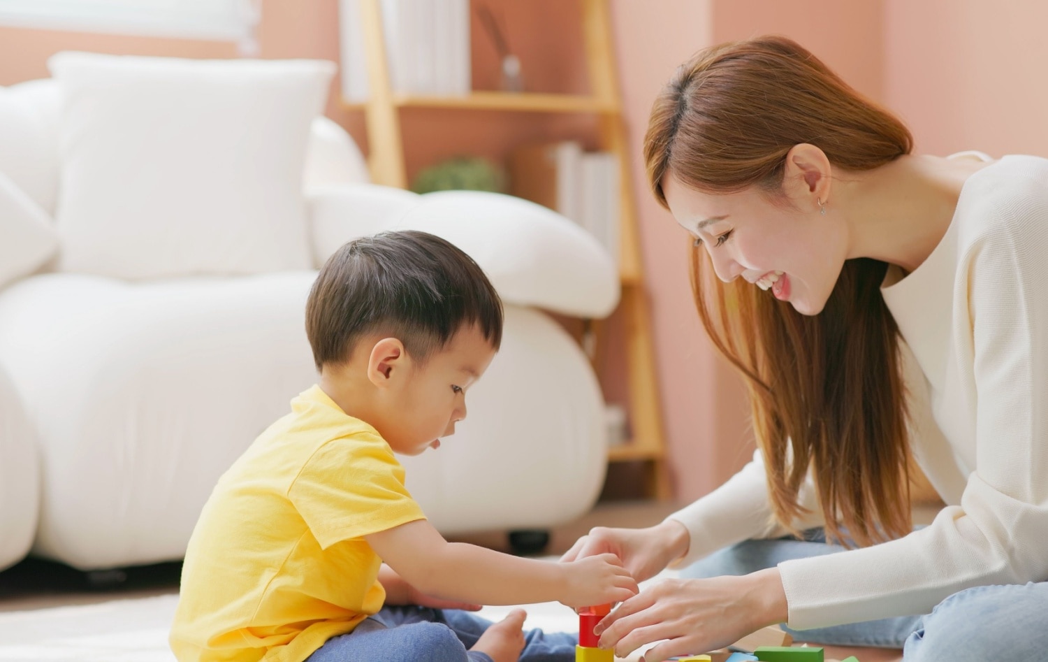 Cara Mendidik Anak Usia 2 Tahun agar Cerdas yang Bisa Bunda Terapkan